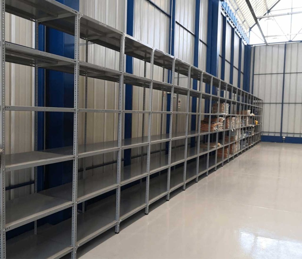 ÁNGULO RANURADO - ESTANTERÍAS METÁLICAS ALPER SAC.